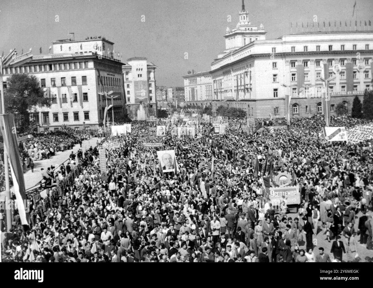 Sofia, Bulgaria: A general view of the vast crowds gathered in the ...