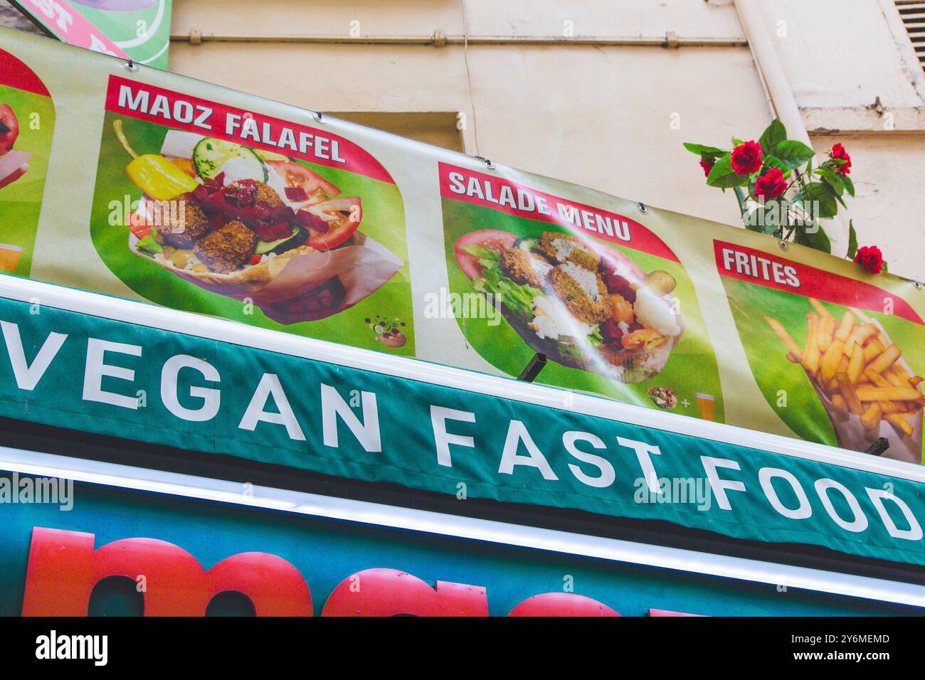 France, Paris, vegan fast-food Stock Photo - Alamy