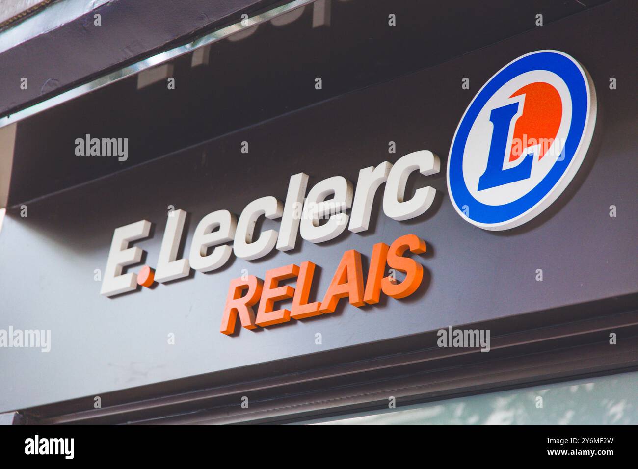 France, Paris, E Leclerc sign Stock Photo - Alamy