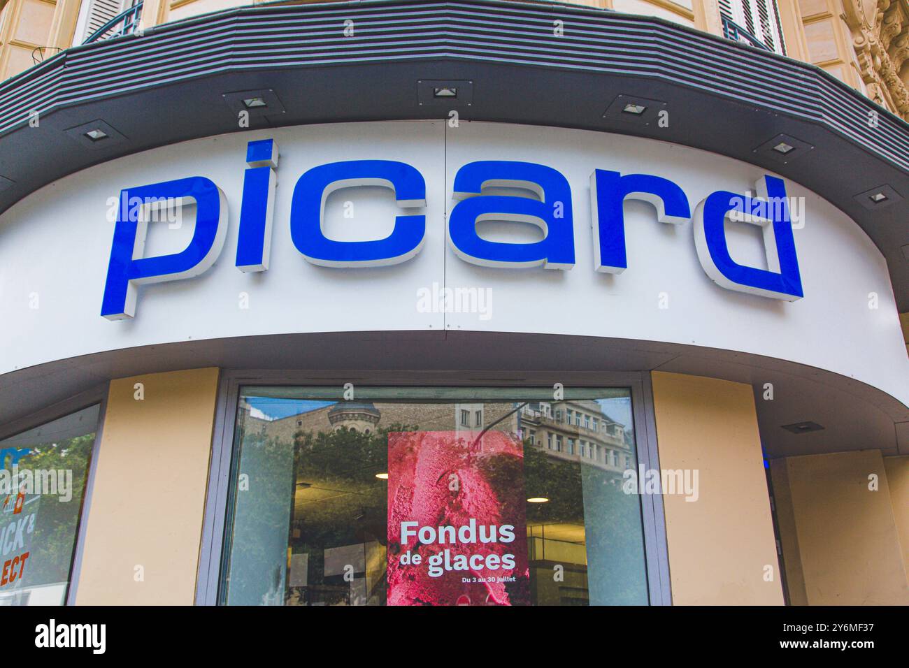 Picard sign hi-res stock photography and images - Alamy