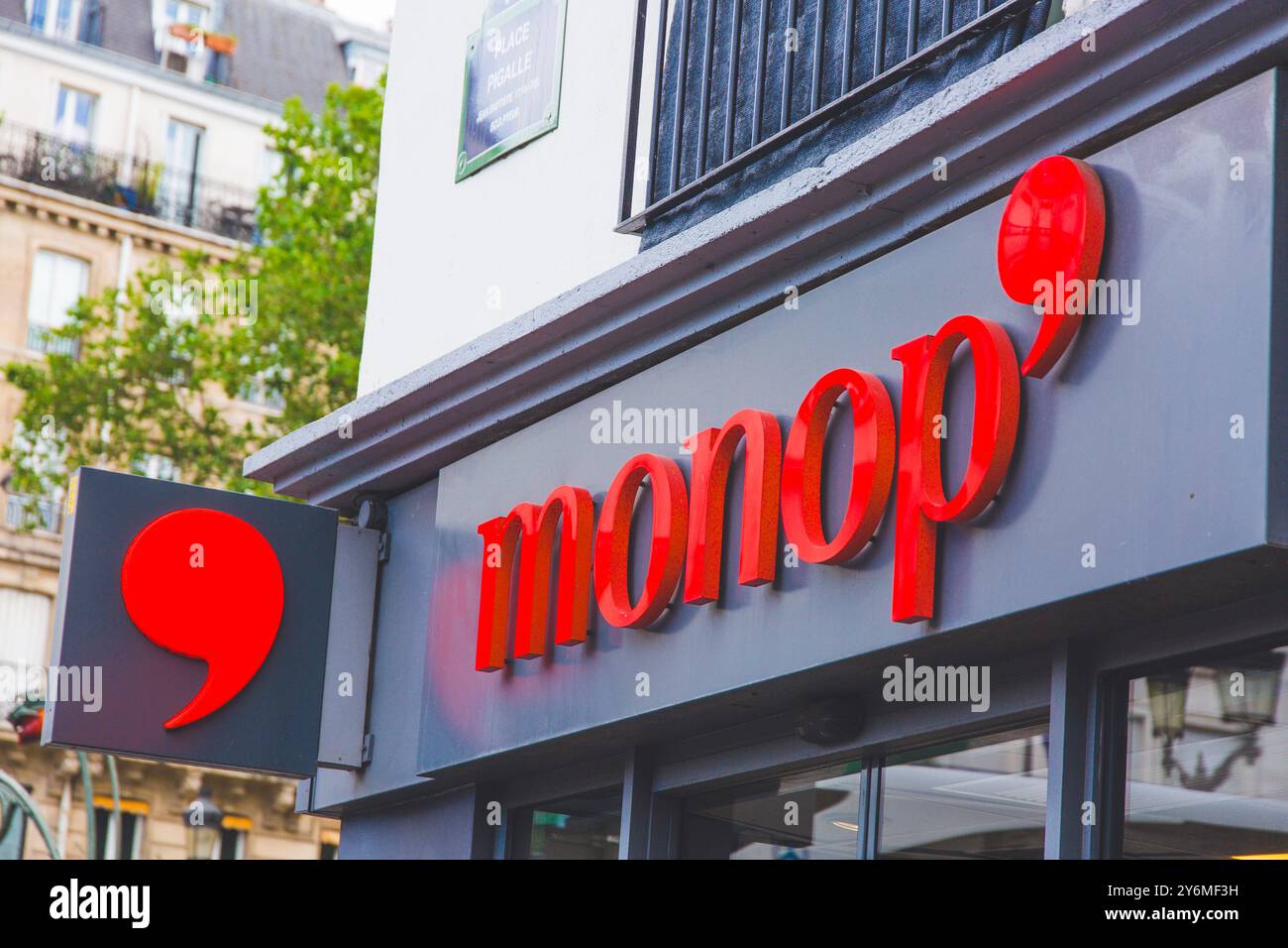 Monoprix logo hi-res stock photography and images - Alamy