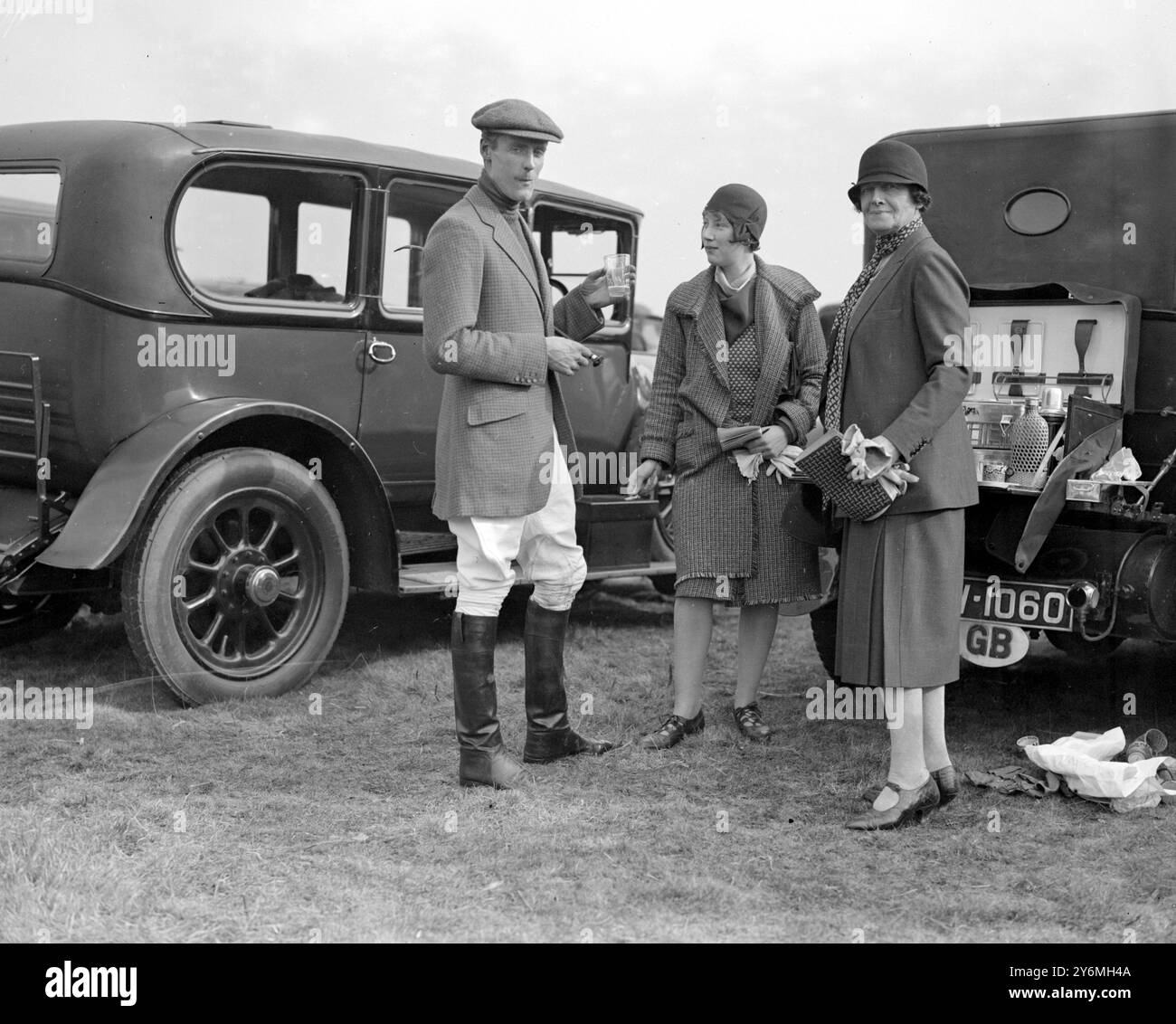 Meynell Hunt. Point to Point at Ednaston Mr. Holland - Martin , miss ...