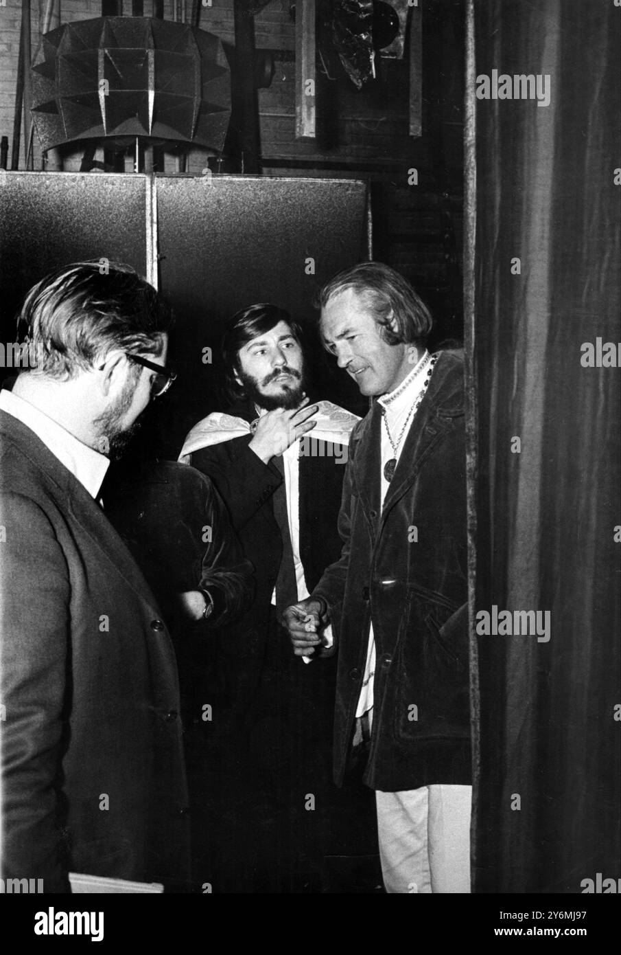 Louis talks with Timothy Leary, the reigning leader of the LSD cultists ...