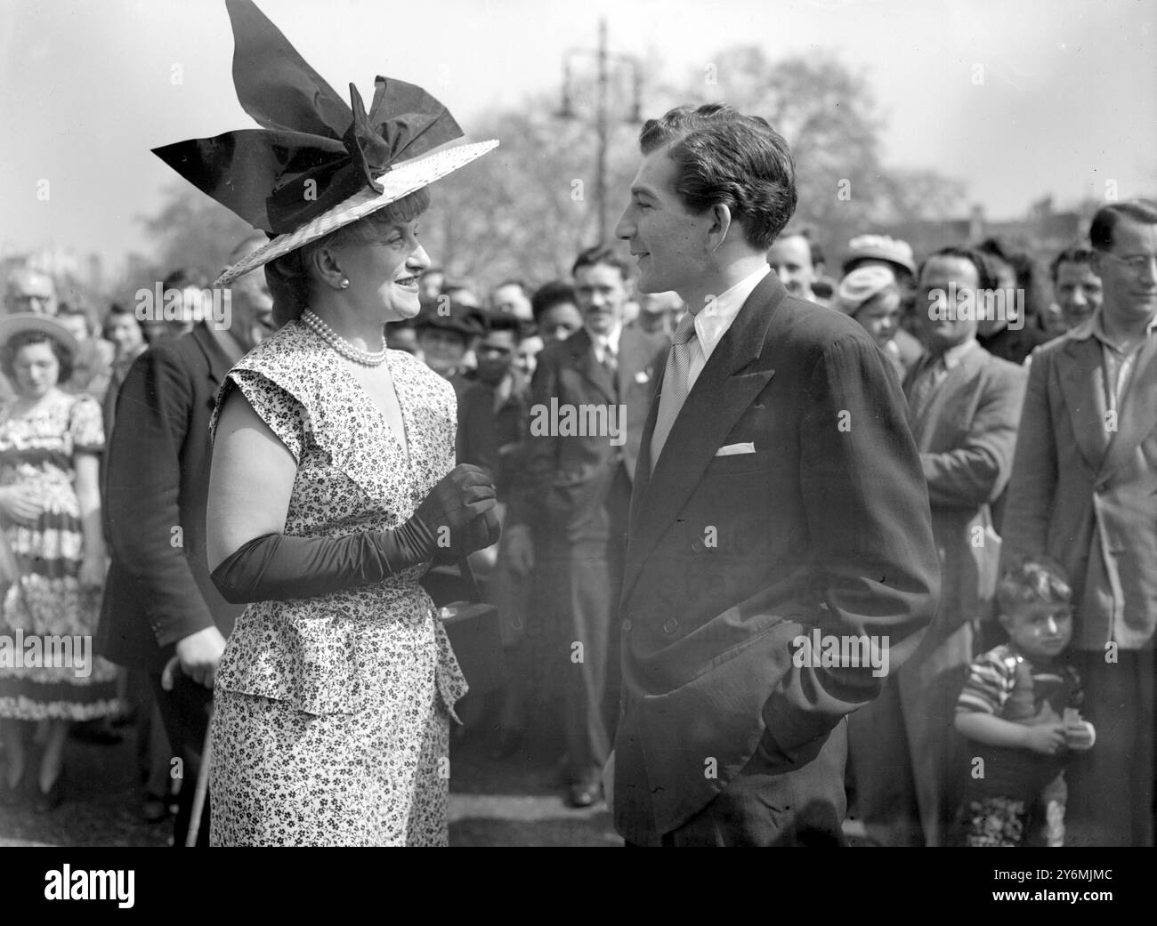 Miss Hermione Gingold , famous stage star wearing a large cartwheel ...