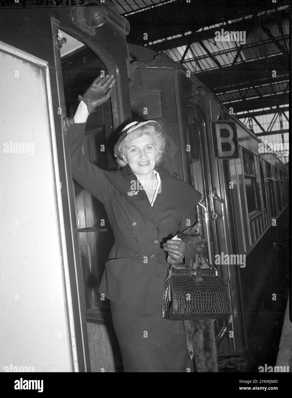 Miss Hermione Gingold , leaving Waterloo Station this morning on the ...