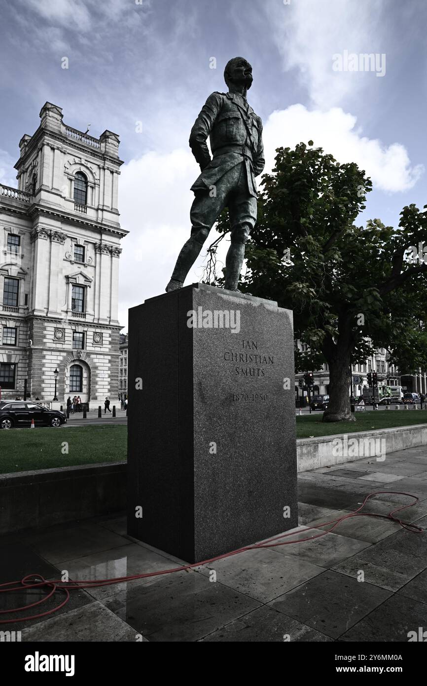 Jan Smuts statue Stock Photo - Alamy