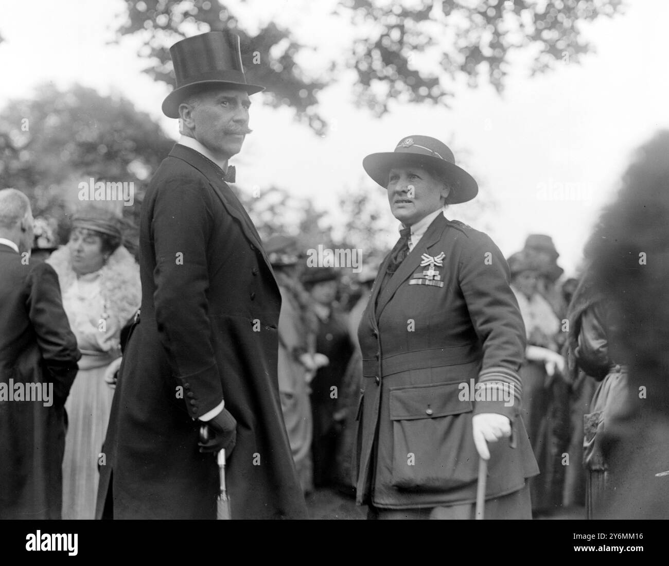 Saint James’s palace garden party in aid of The league of mercy Earl of ...