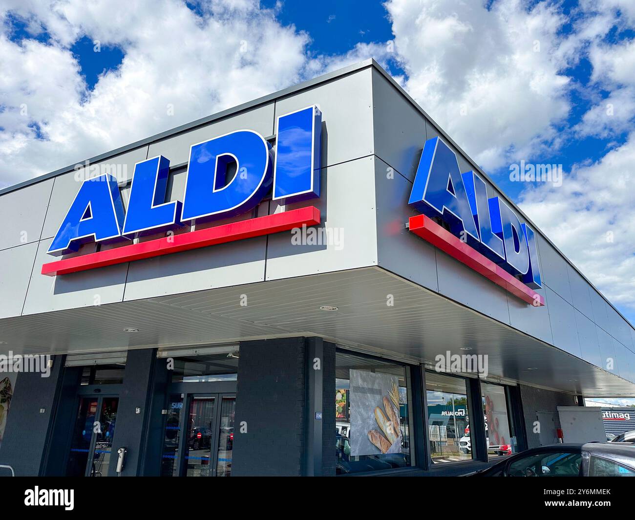 Facade of an Aldi supermarket Stock Photo - Alamy