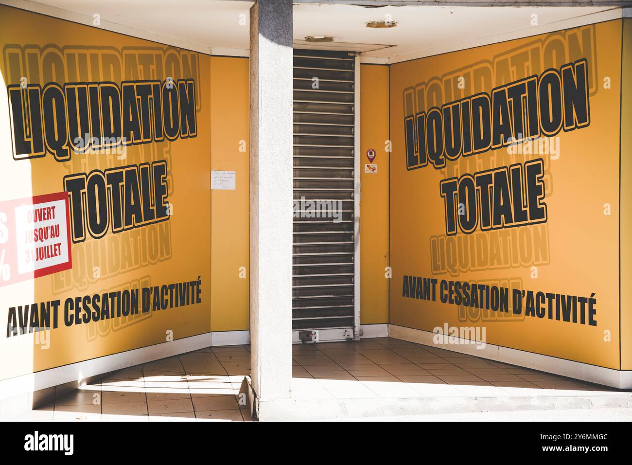 Permanent advertisement hi-res stock photography and images - Alamy