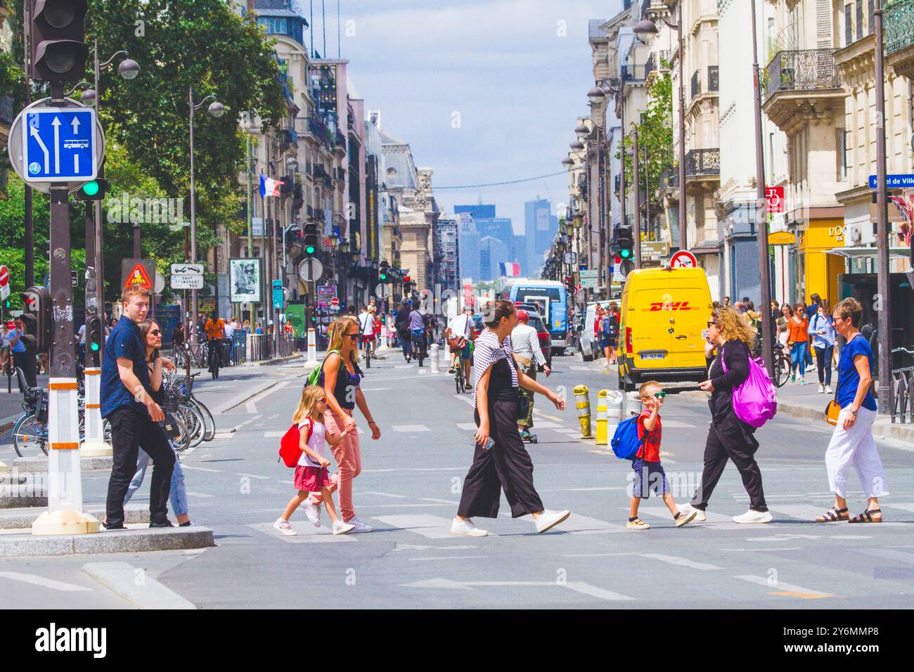 Crosswalk sign in paris france hi-res stock photography and images - Alamy