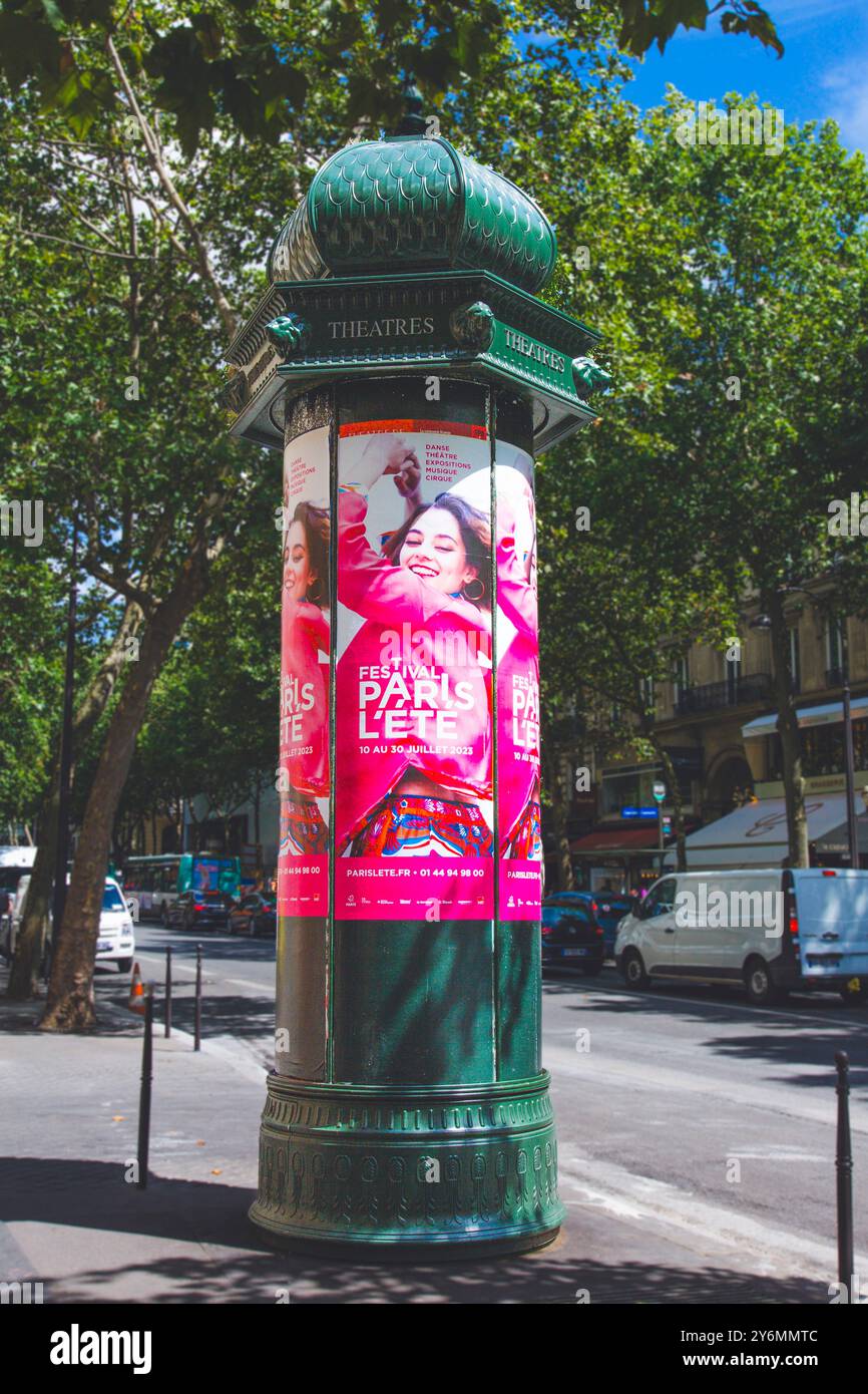 France, ile-de-France, Paris, Morris Column Stock Photo - Alamy