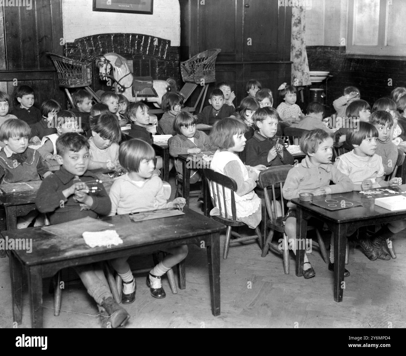 Infants school Lamberth. 1930 Stock Photo - Alamy