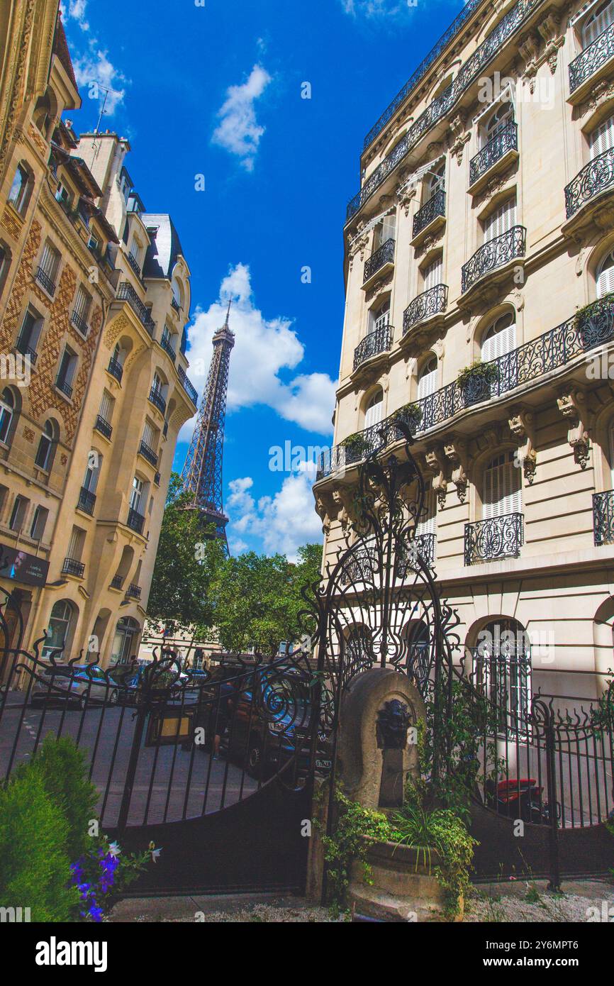 France, Paris, 7th arrondissement, square Rapp Stock Photo - Alamy