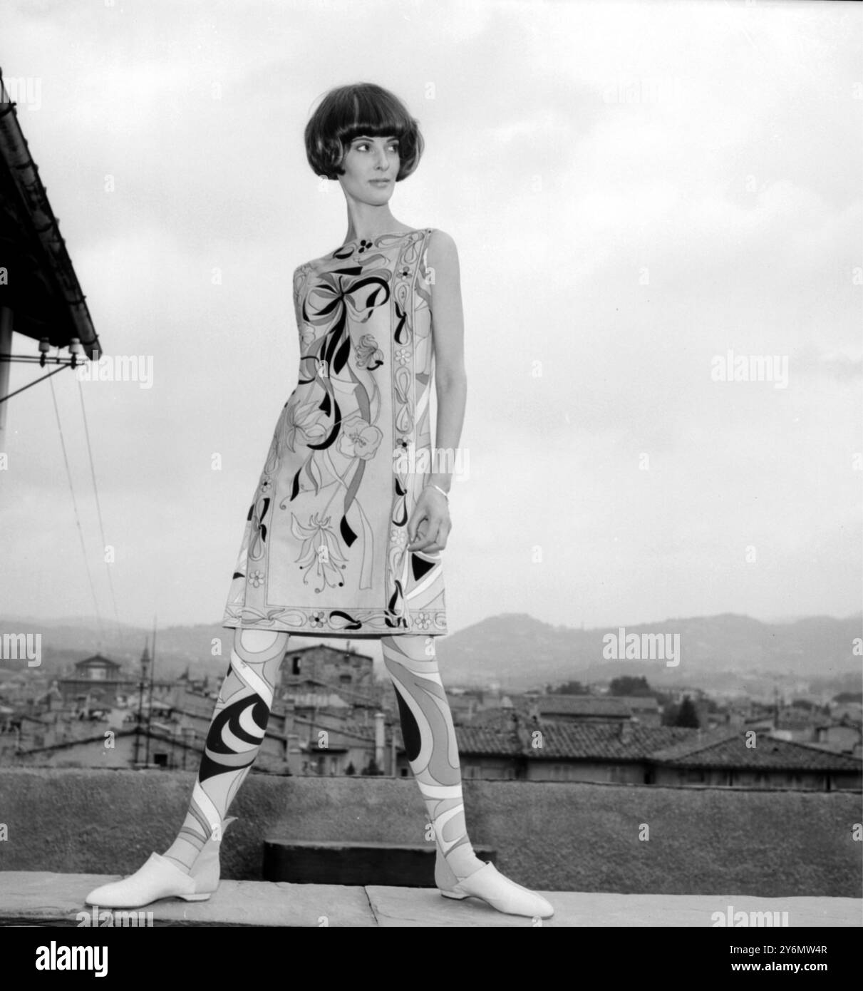 Two colours and blend hi-res stock photography and images - Alamy