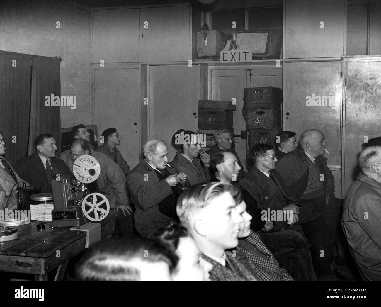 Audience watching cine film Stock Photo - Alamy