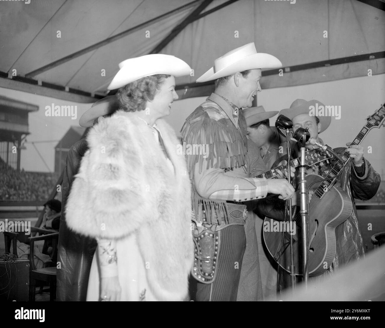 Roy rogers and trigger hi-res stock photography and images - Alamy