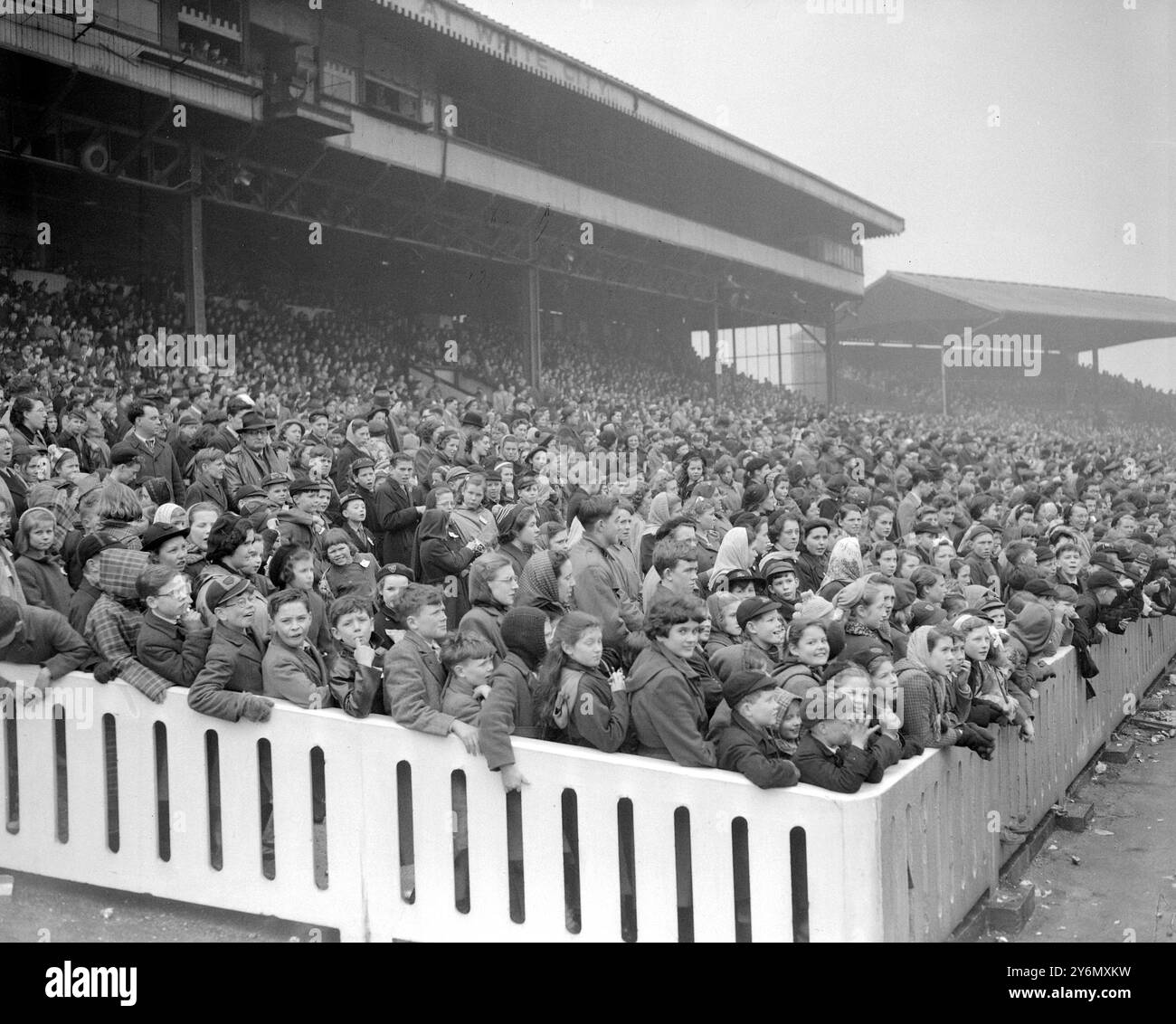 Thousands flocked to Harringay this afternoon, some to attend Roy ...