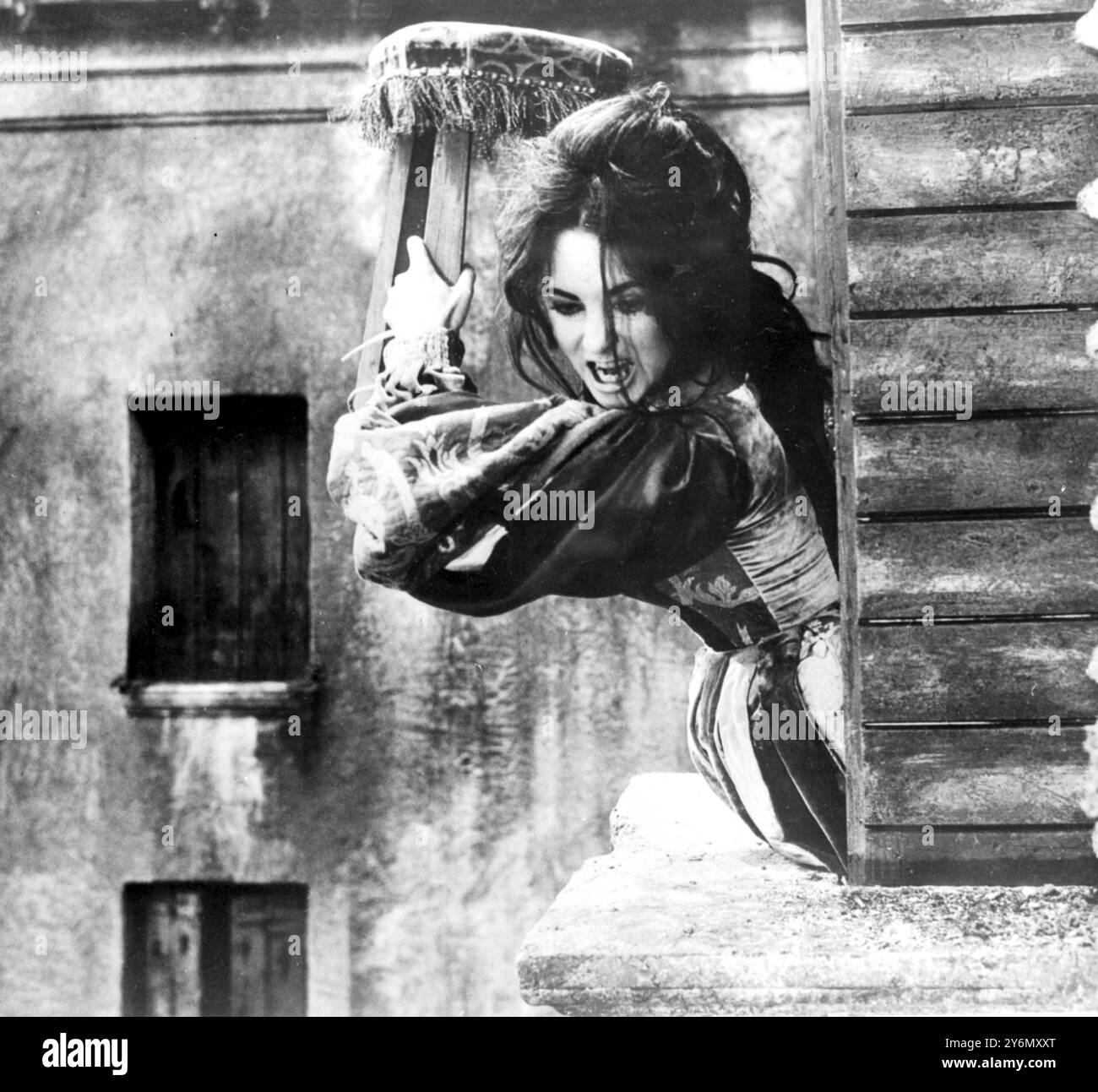 Rome, Italy: Before the taming actress Elizabeth Taylor in a rally ...