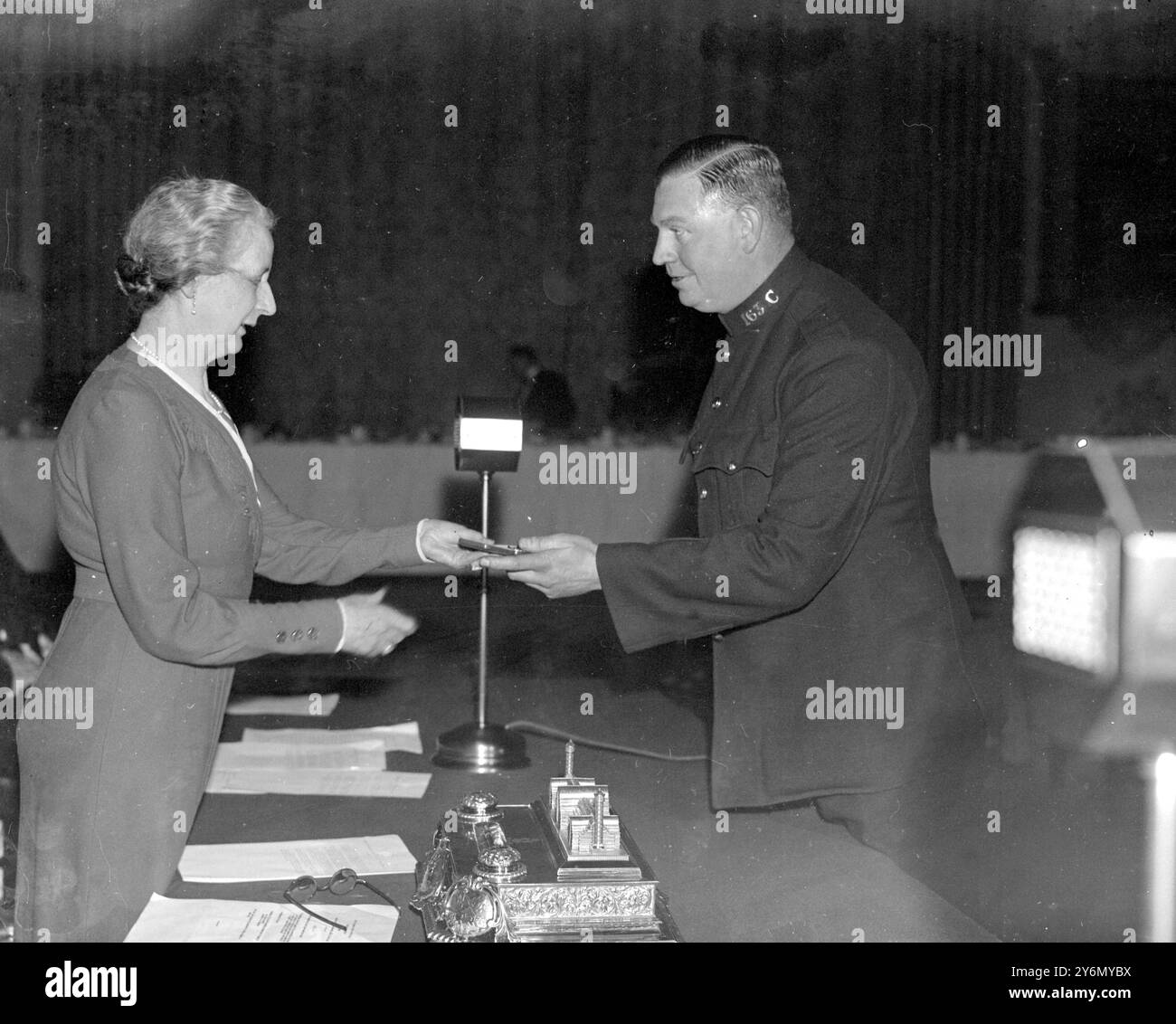 Sewell medal hi-res stock photography and images - Alamy