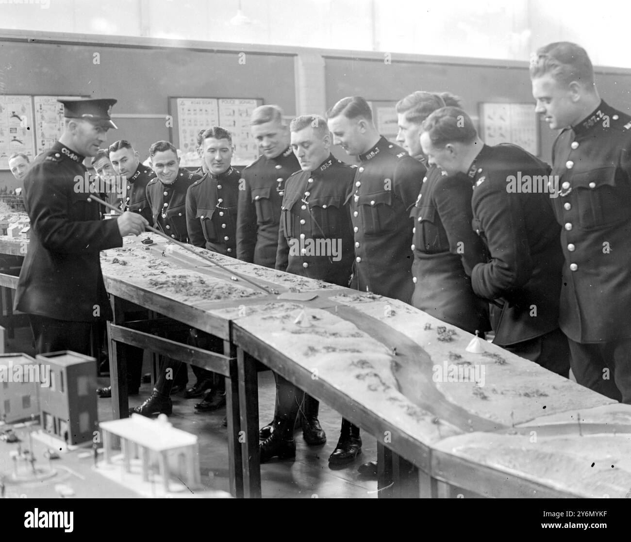 Hendon police driving school hi-res stock photography and images - Alamy