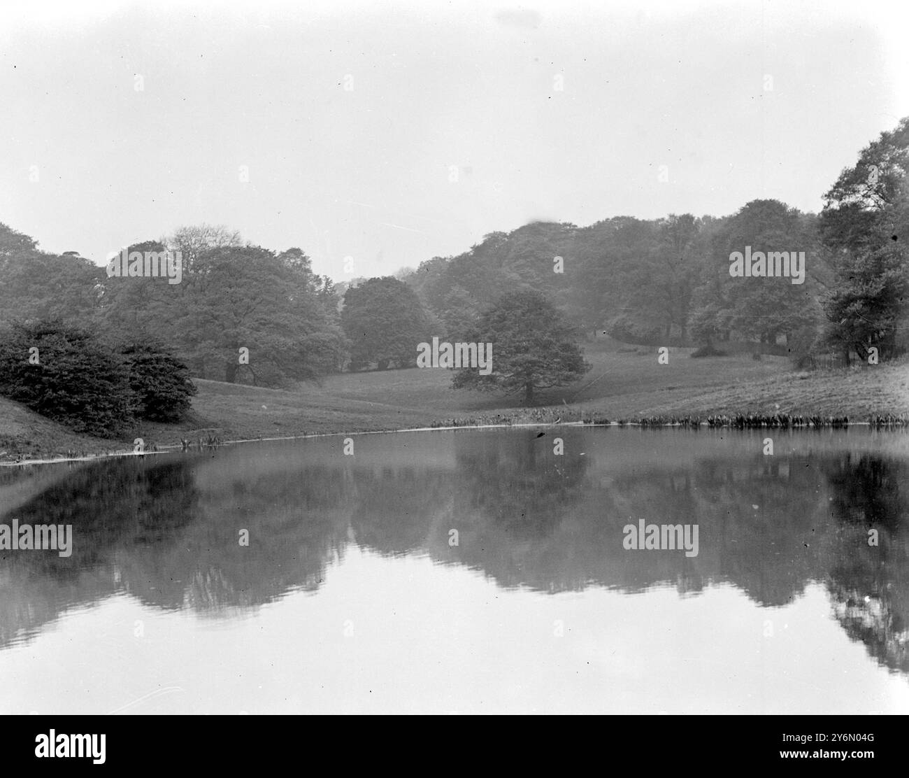 London. Picturesque scenes in Kenwood. 18 May 1925 Stock Photo - Alamy