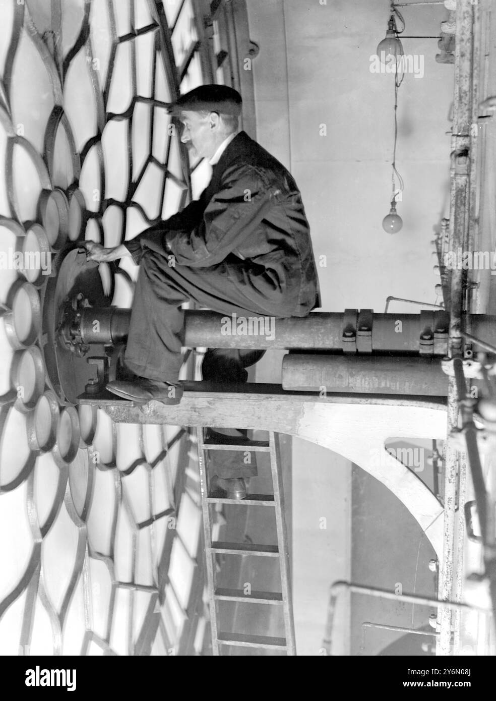 London. Big Ben repair face Stock Photo - Alamy