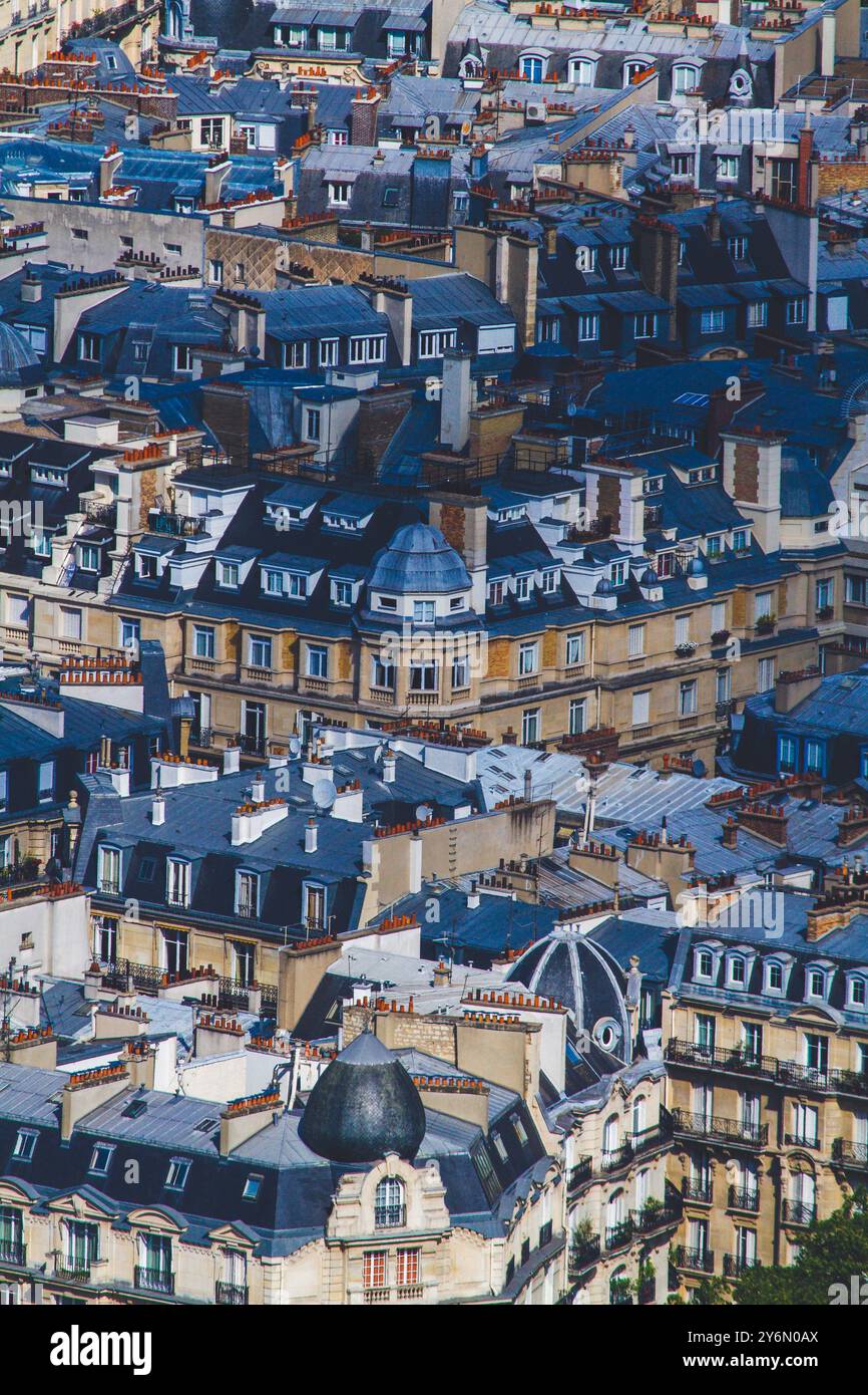 Haussman buildings hi-res stock photography and images - Alamy