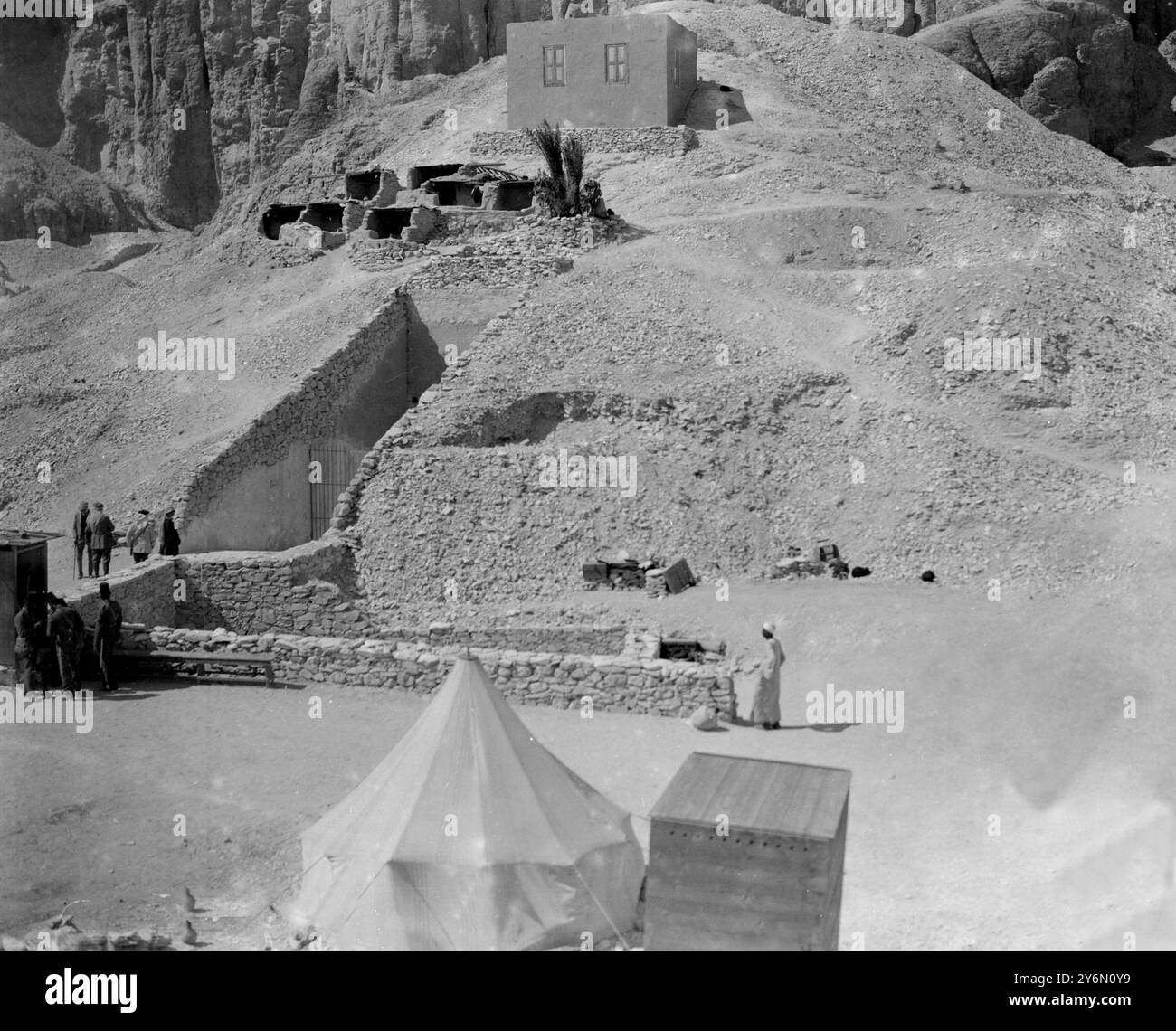 The Cairo Season. Luxor - General view of the entrance Tut-Ankh-Amen's ...