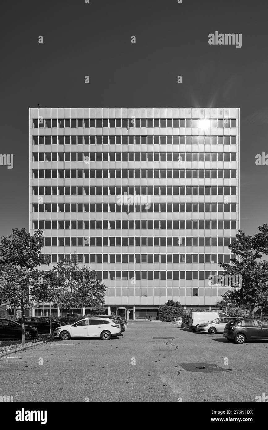 FLSmidth, Højhus (High-Rise), designed by S. Langkjær/FLSmidth ...