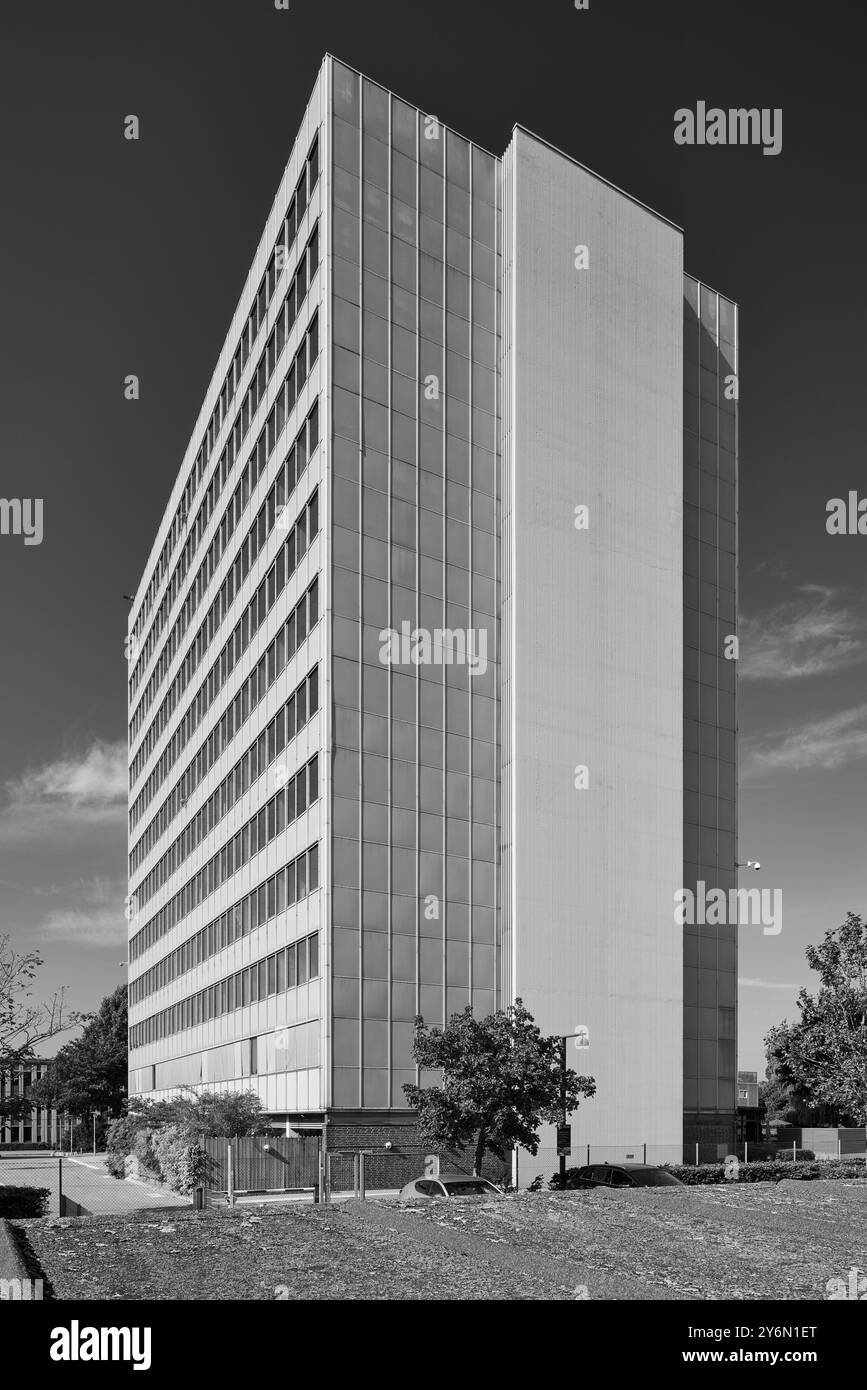 FLSmidth, Højhus (High-Rise), designed by S. Langkjær/FLSmidth ...