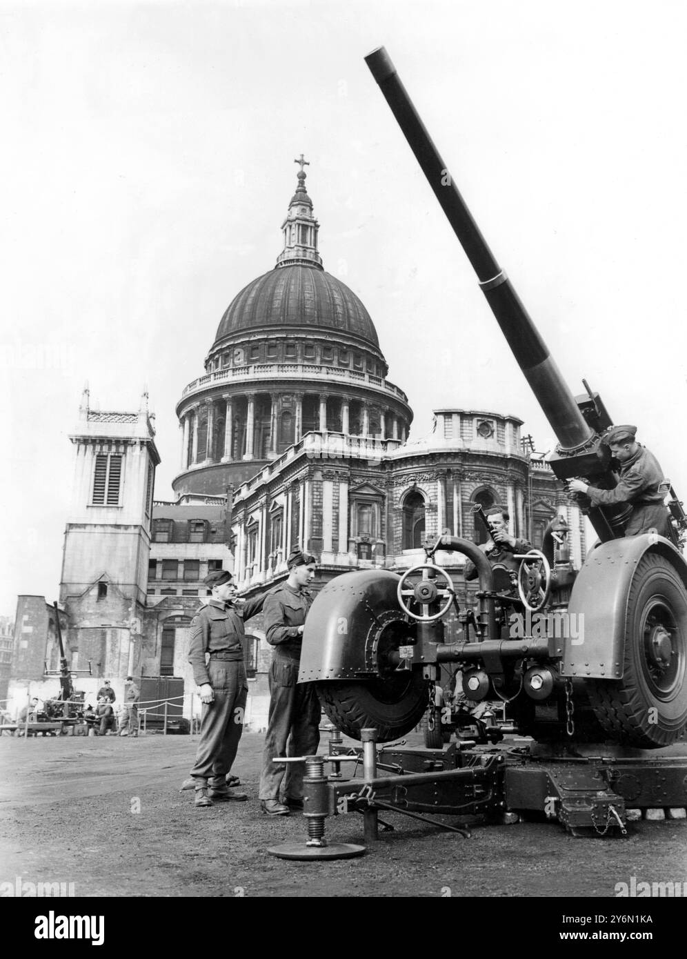 In readiness for London's "Salute the Soldier" campaign, gunners ...