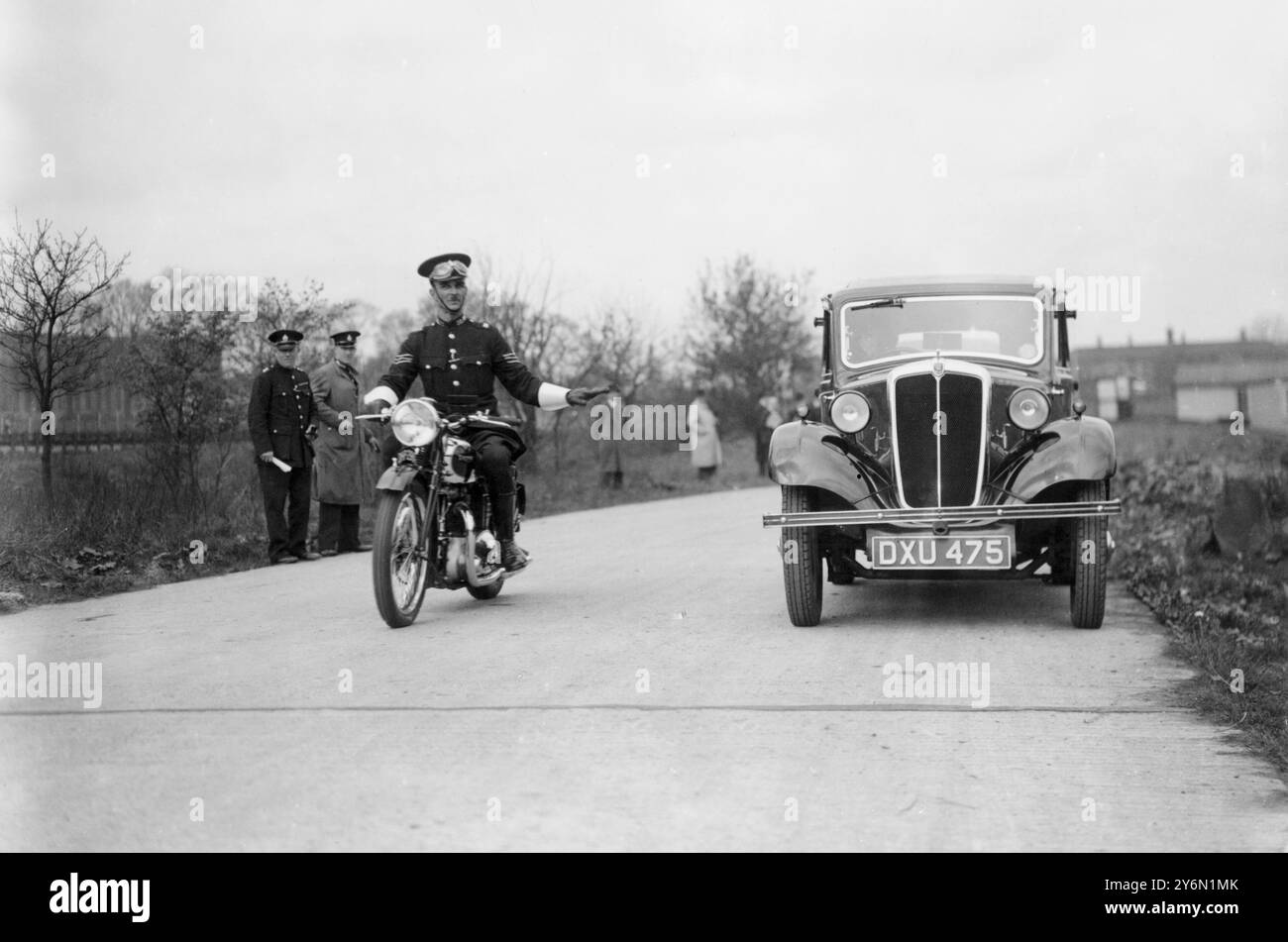 At hendon driving school hi-res stock photography and images - Alamy