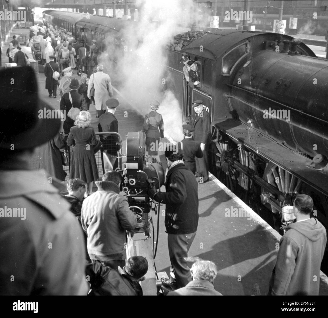 London: Reminiscent of war-time London is this scene pictured on ...