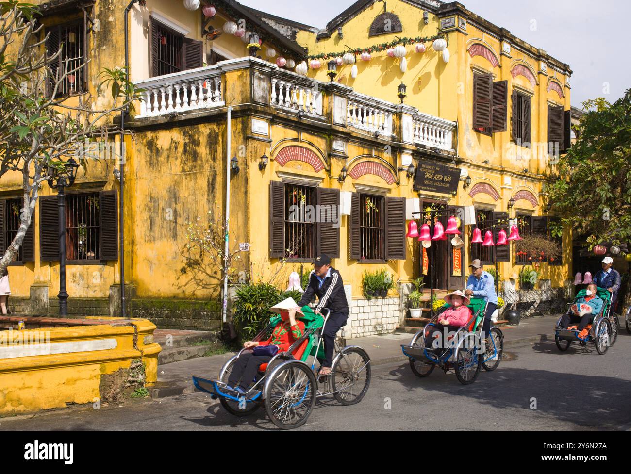 Vietnam, Hoi An, cyclos, tourists Stock Photo - Alamy