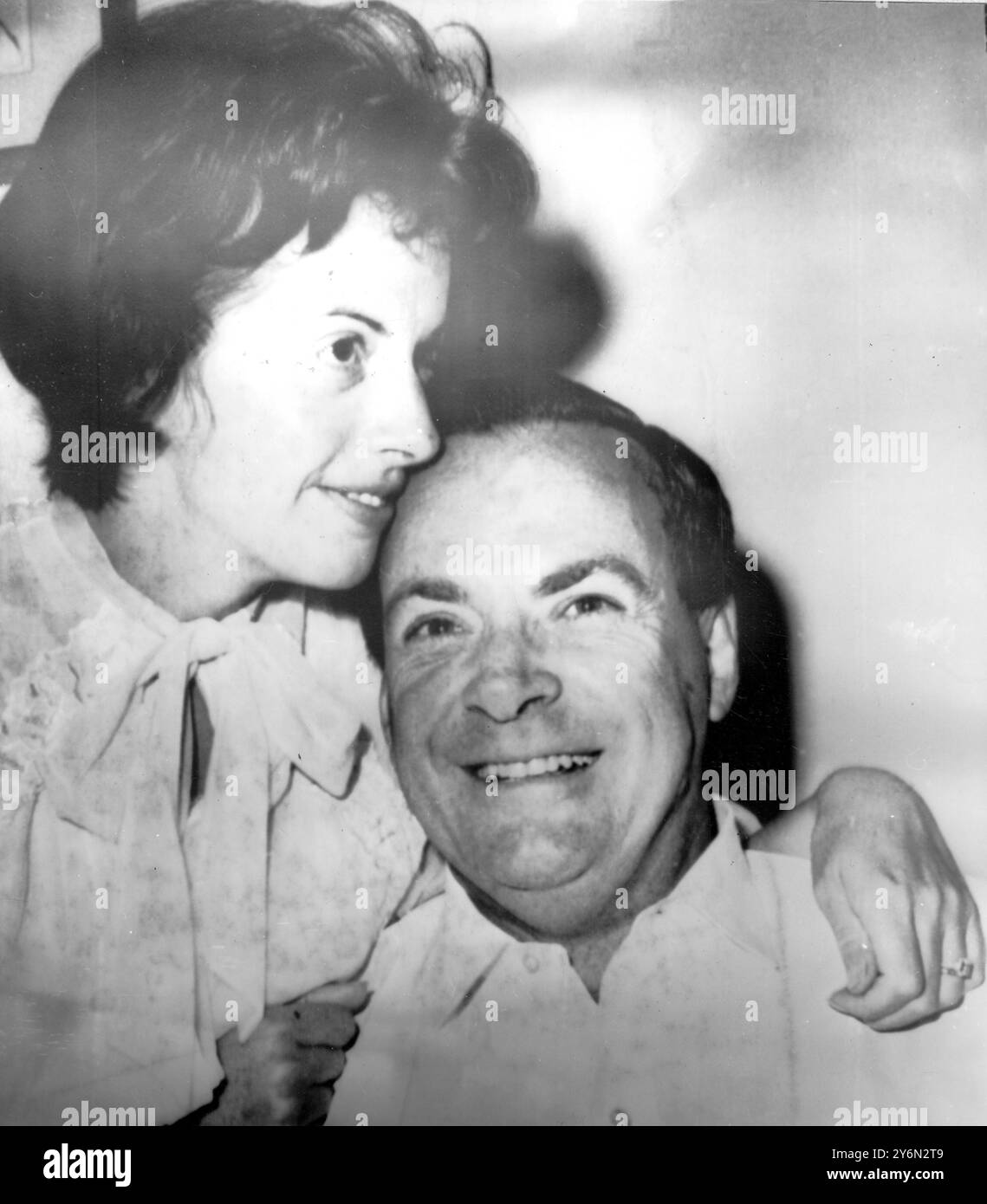 Richard Feynman nobel award winner for physics with his wife 22 October ...