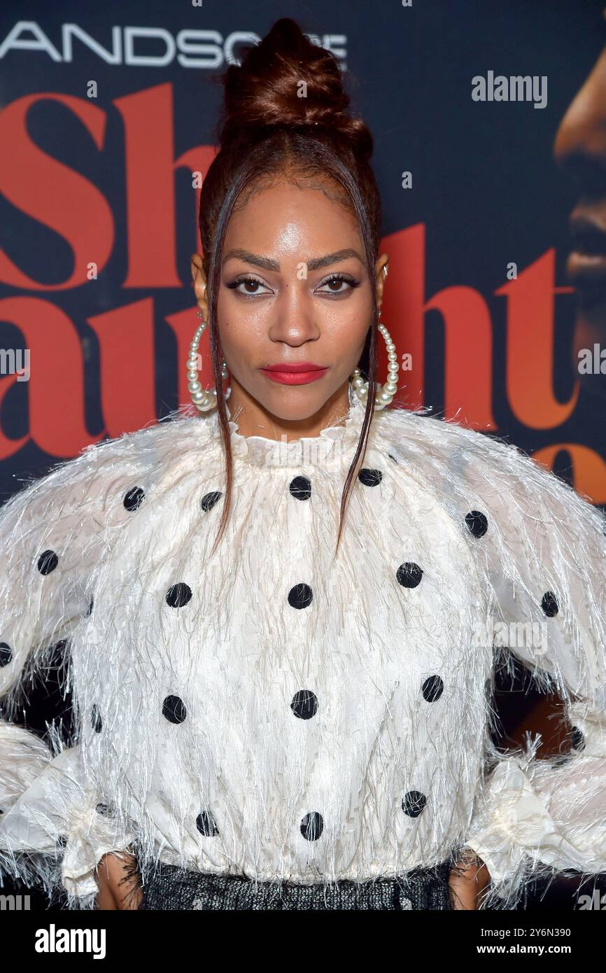 Natasha Marc bei der Premiere des Hulu Films 'She Taught Love' im Ted Mann Theater. Los Angeles ...