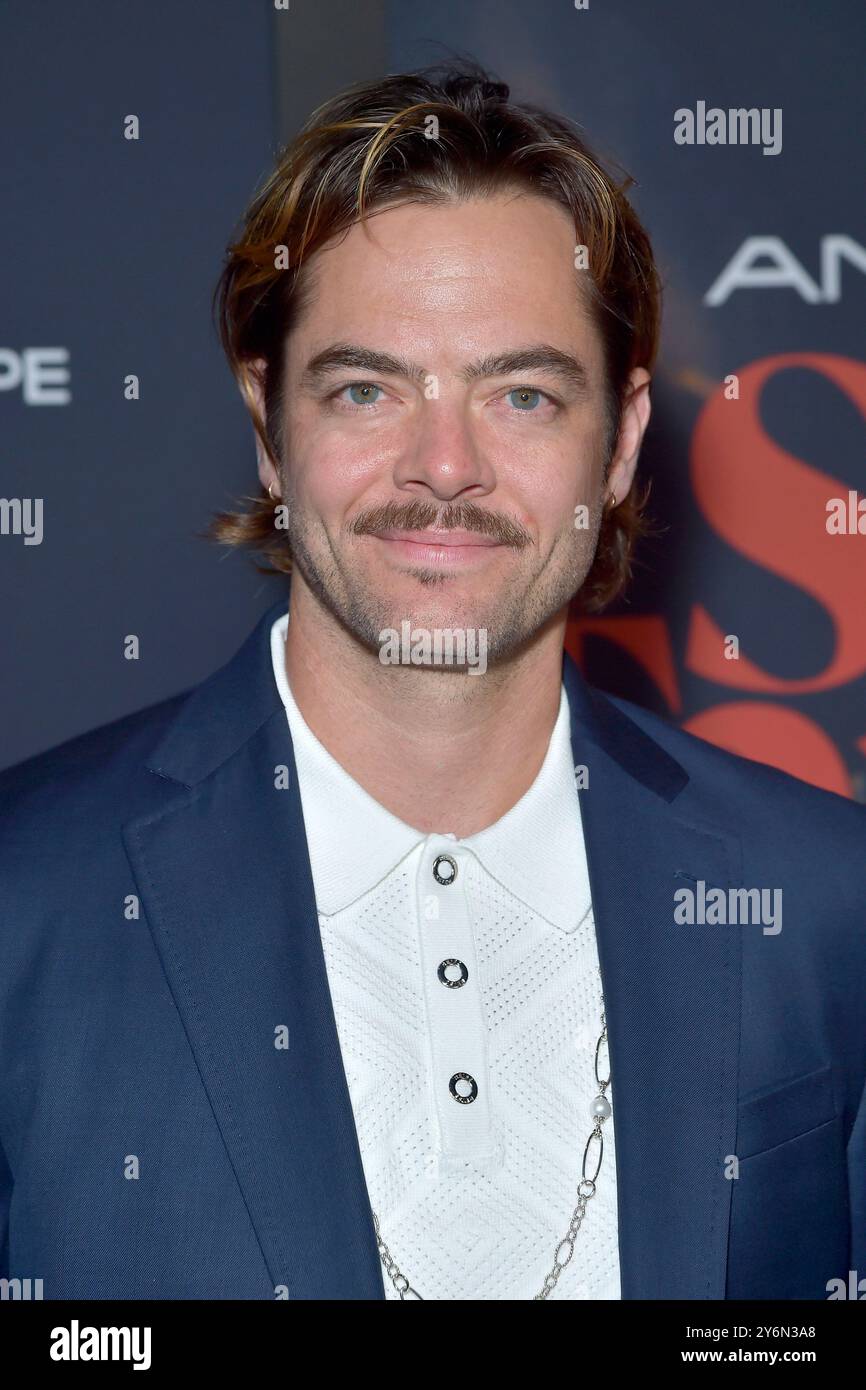 Pete Van Auker bei der Premiere des Hulu Films 'She Taught Love' im Ted ...