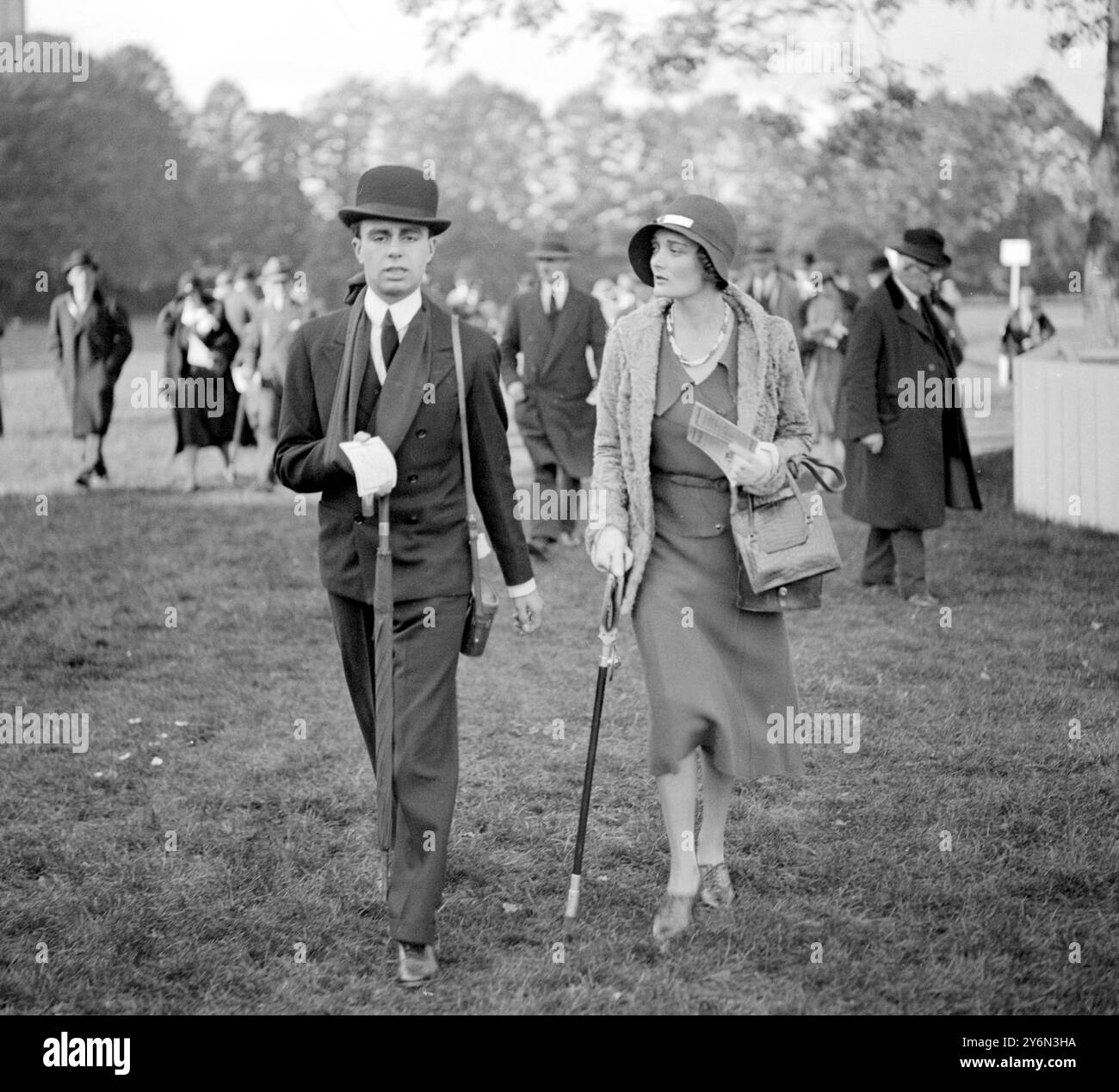Kempton Park. Prince Ali Khan and Hon Mrs Esmond Harmsworth. 10 October ...