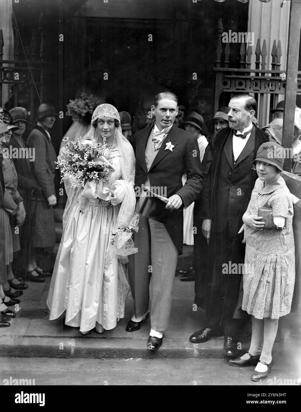 Wedding of Mr Geoffrey Beynon Hoare, M.F.H. (Joint master of South ...