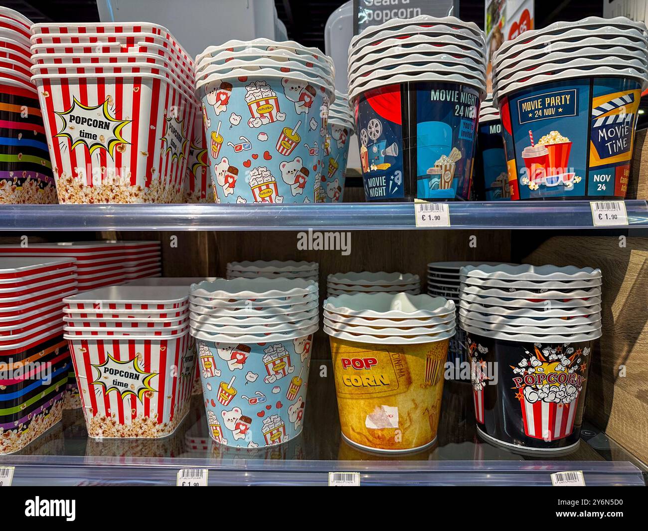 Popcorn pot in a store radius Stock Photo - Alamy