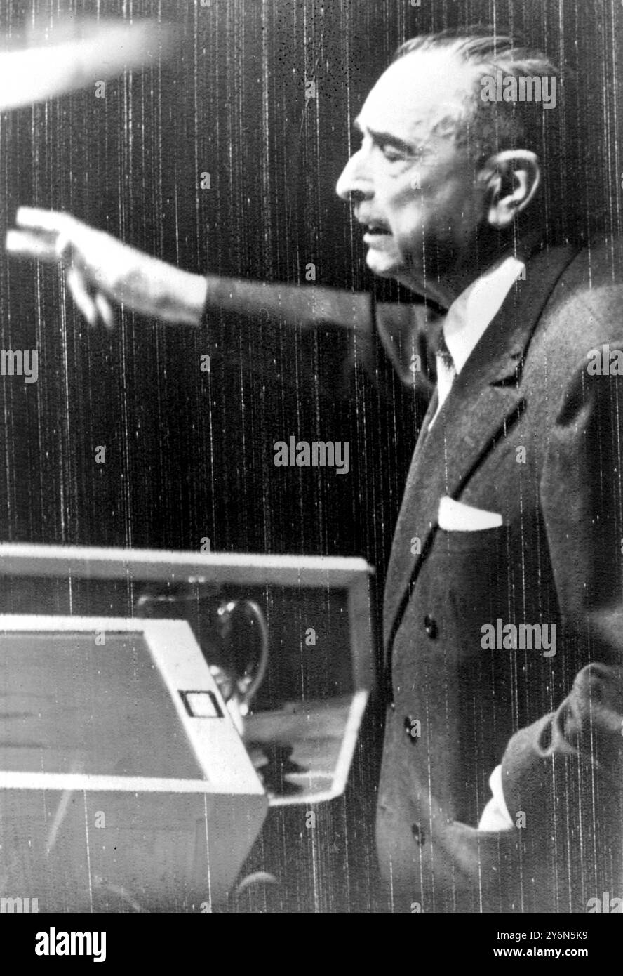New York: The Spanish Ambassador, Senor Jose De Lequerica addressing ...
