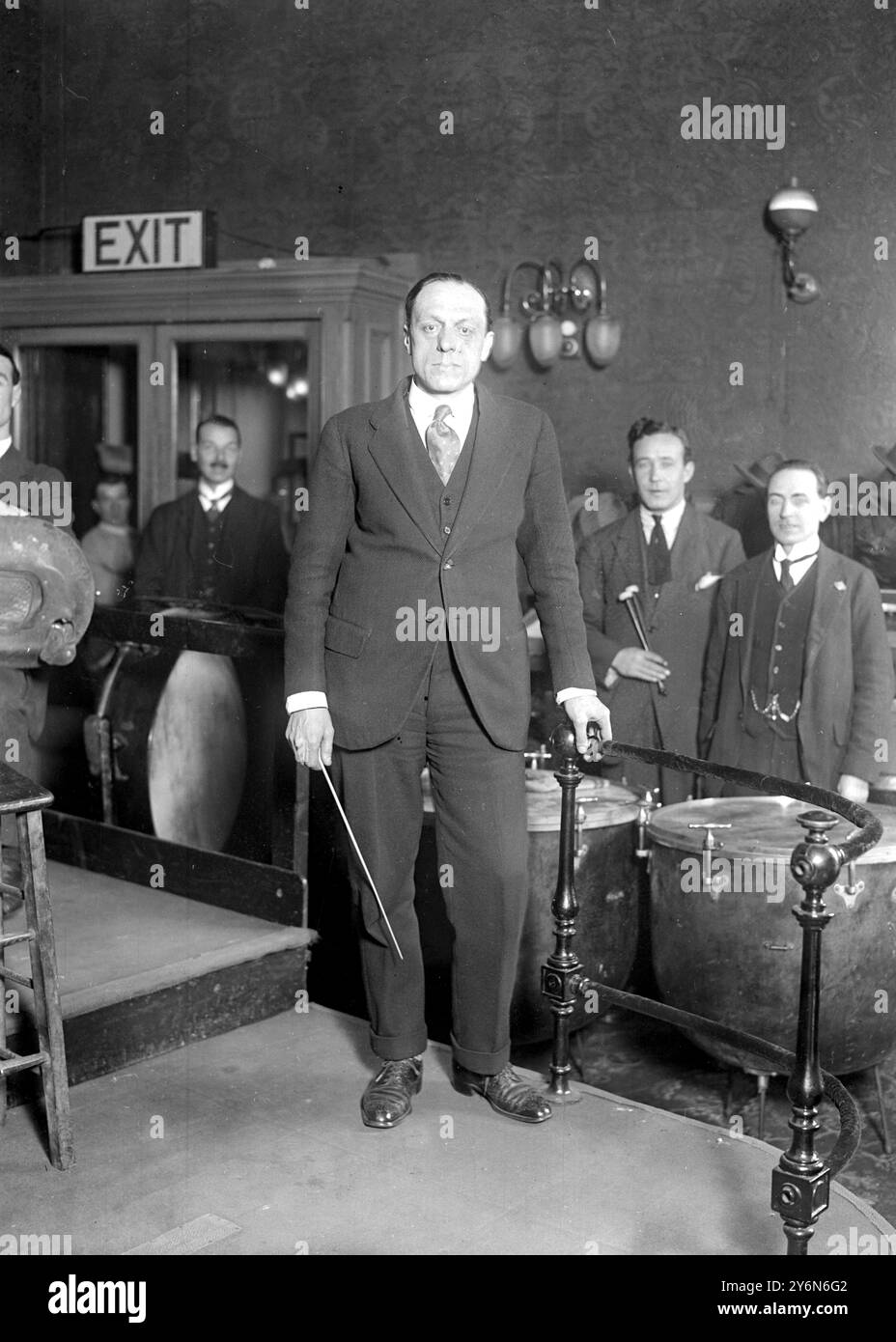 Mr roze hi-res stock photography and images - Alamy