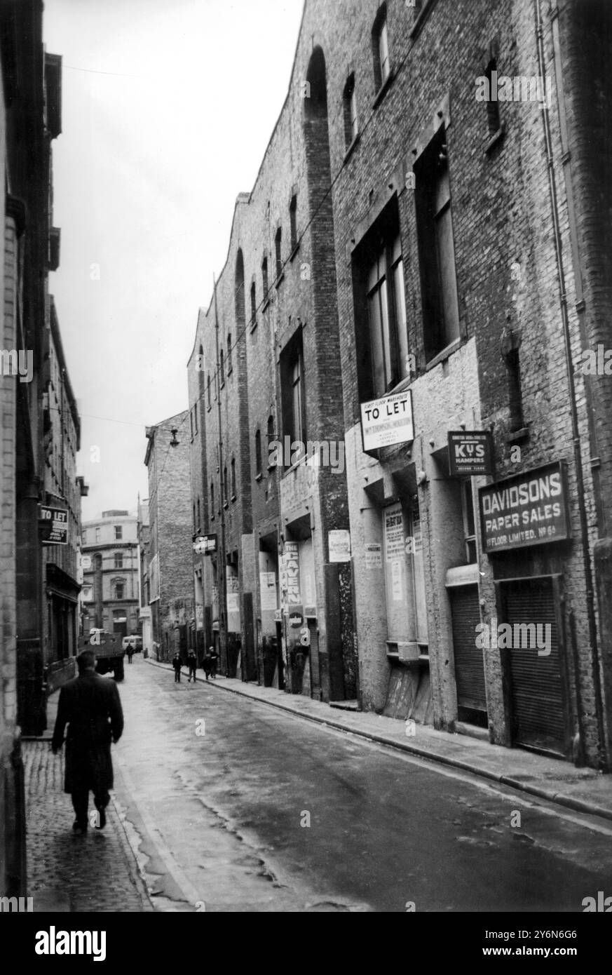 196* liverpool Black and White Stock Photos & Images - Alamy