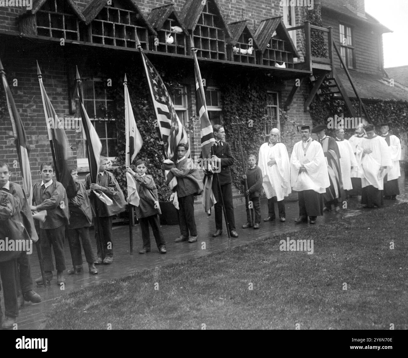 General Sir Francis Lloyd opens the Kitchener Heritage at Chailey. For ...