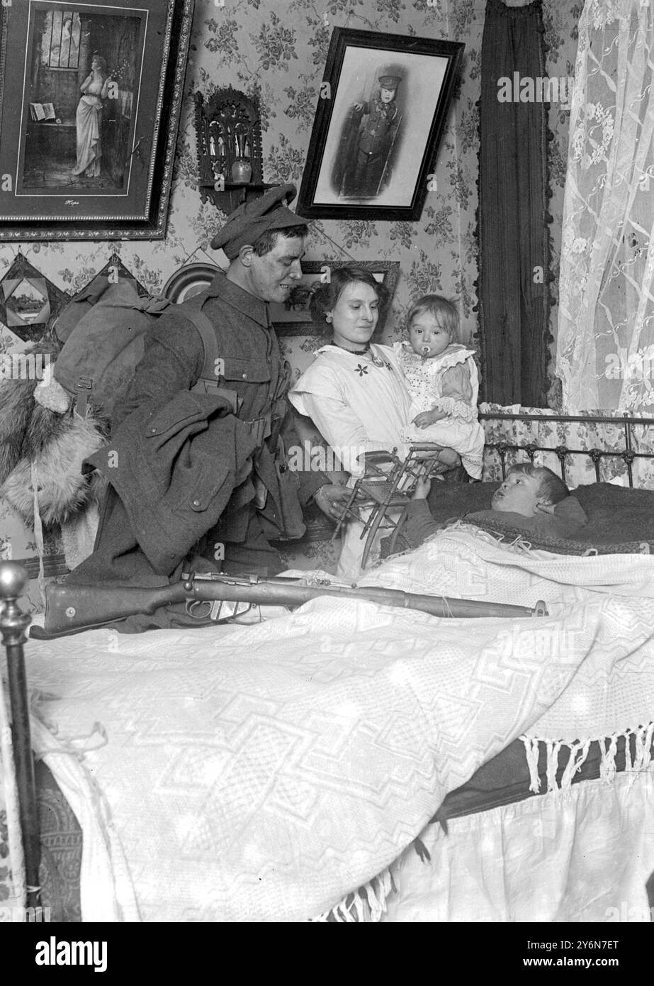 Home leave 1914 hi-res stock photography and images - Alamy