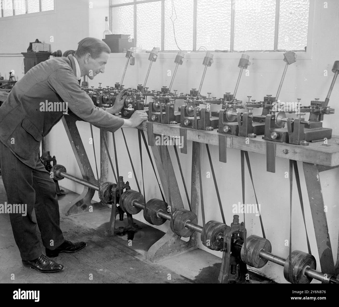 Discharged soldiers learning diomond cutting at works of Mr Bernard ...