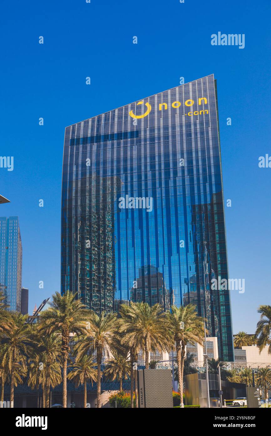 United Arab Emirates, Dubai, Tour Noon, Middle East rival, from Amazon ...