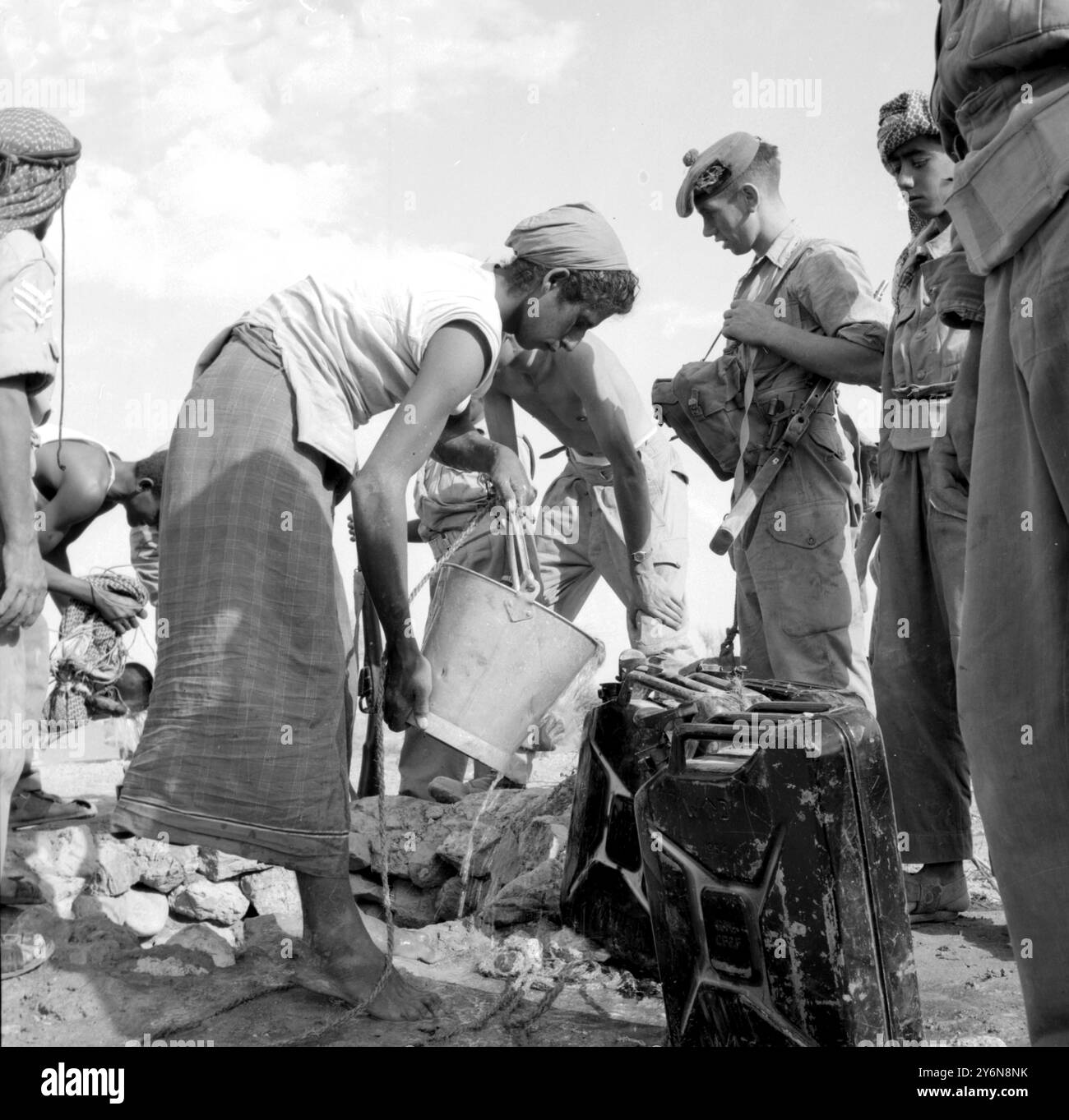 Oman: Men of the Cameronians, trucial oman scouts and the Sultan's ...
