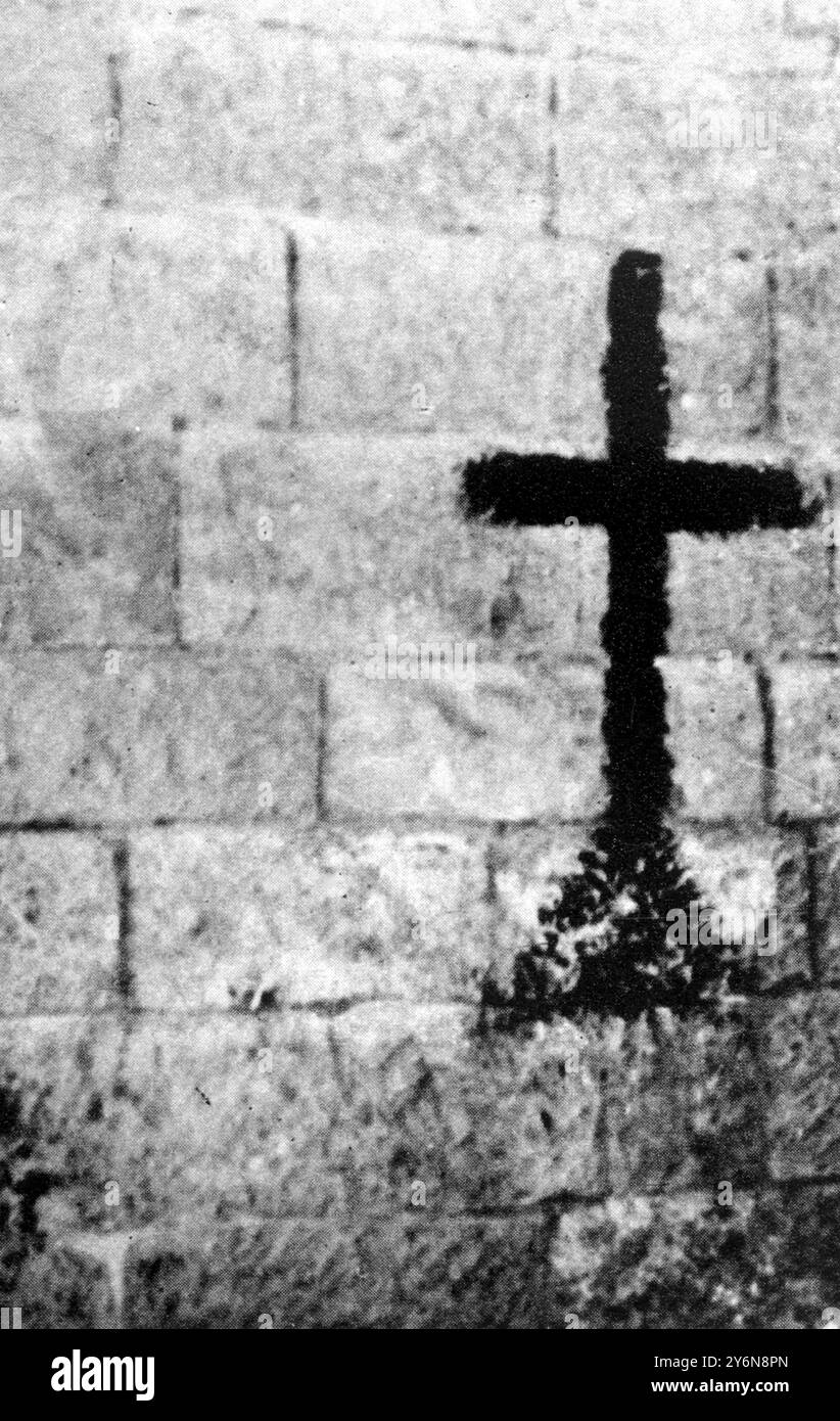 Jerusalem cross red cross Black and White Stock Photos & Images - Alamy