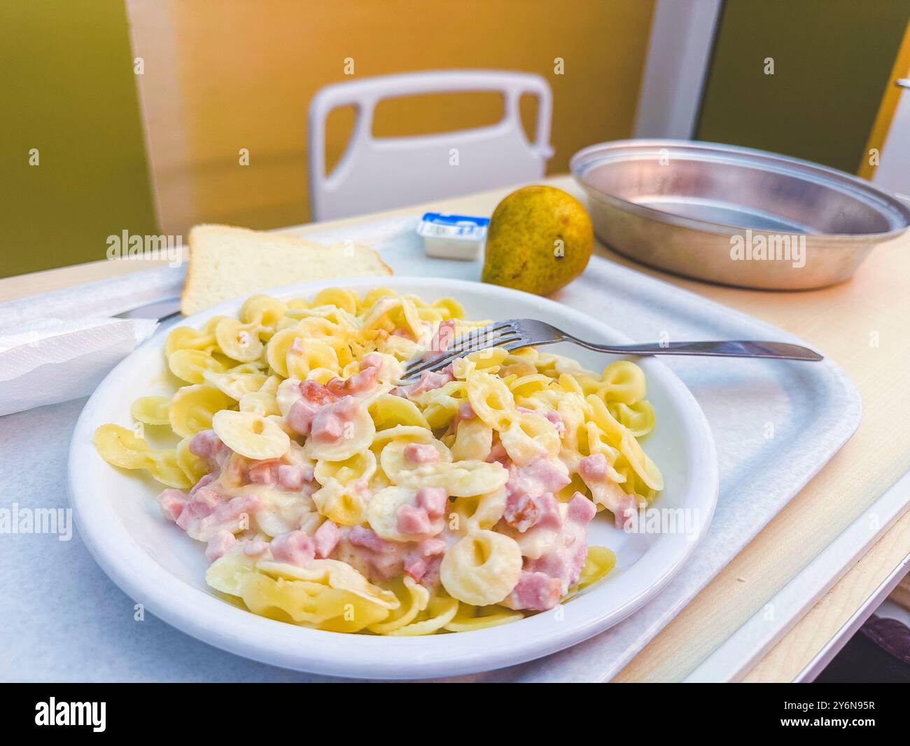 Hospital meal hi-res stock photography and images - Alamy